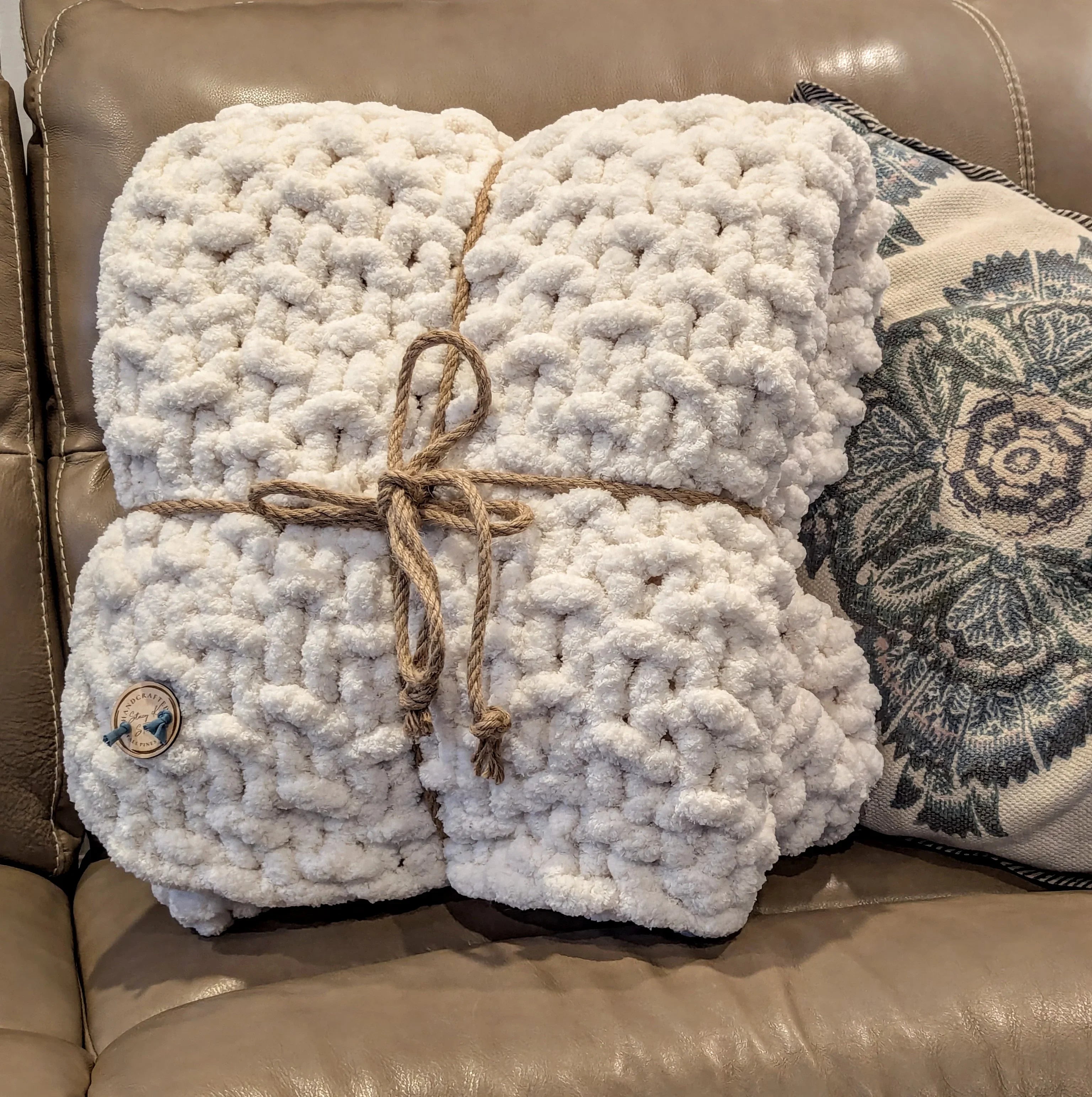Chunky Blanket Throw, Weighted Blanket - Vintage White – Bel Viaggio ...
